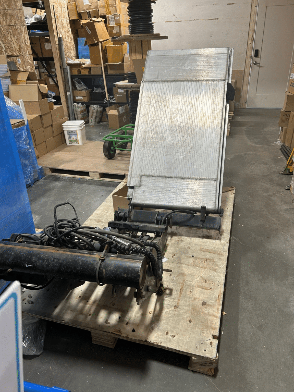 Tommy Gate Ramp (removed from van) – Lift – SCI Alberta